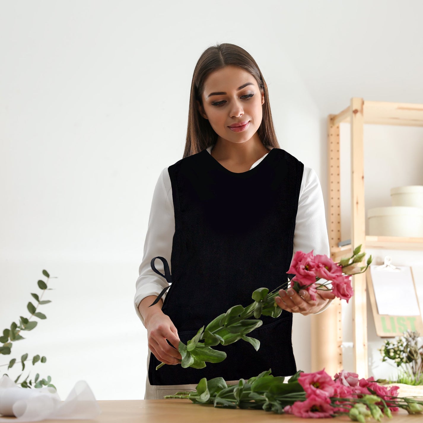 Black Plain Cobbler Apron: Simple and Functional – Classy Pal